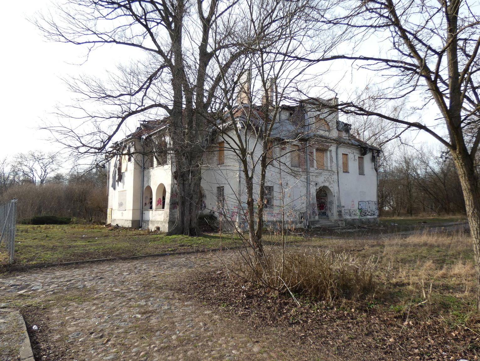 Jak skutecznie uciekać przed odpowiedzialnością? Waldorffa 28 wciąż ...